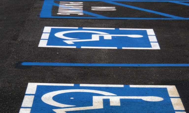 Most Common Types of Pavement Markings and Their Meanings - US Road ...